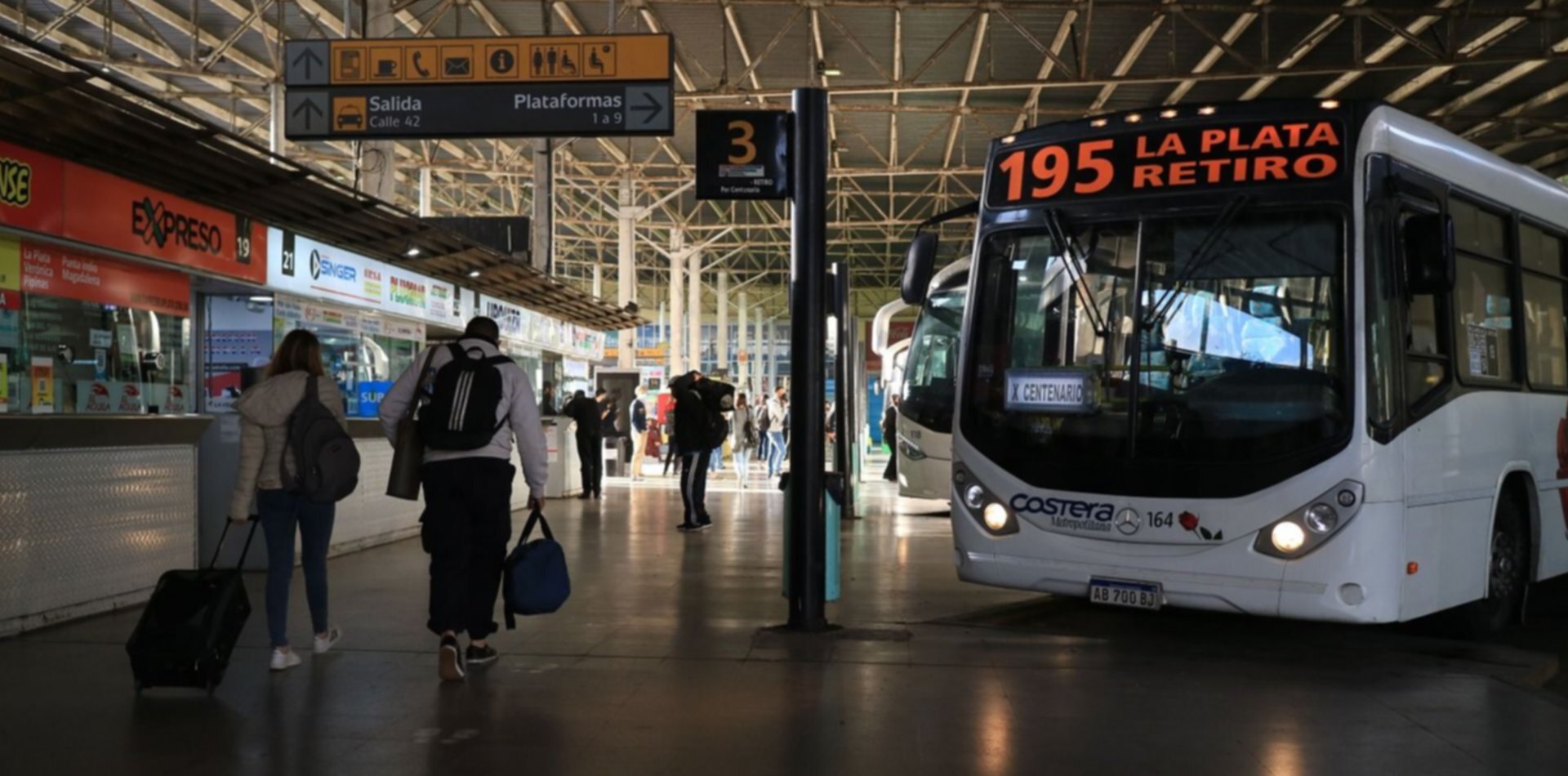 Continúan sin funcionar las línea de colectivo de la empresa Metropol ...